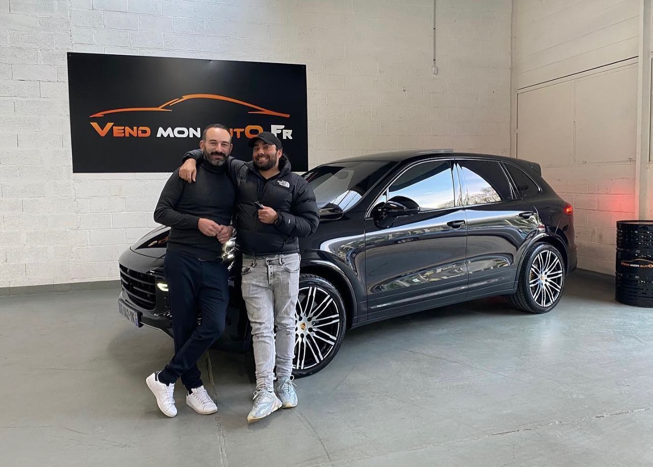 Akram Junior : L’Authenticité au Cœur du Luxe et de la Passion - Hell ...